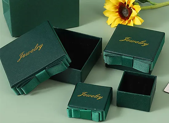 Luxury Jewelry Boxes | Custom Luxury Jewelry Packaging Boxes